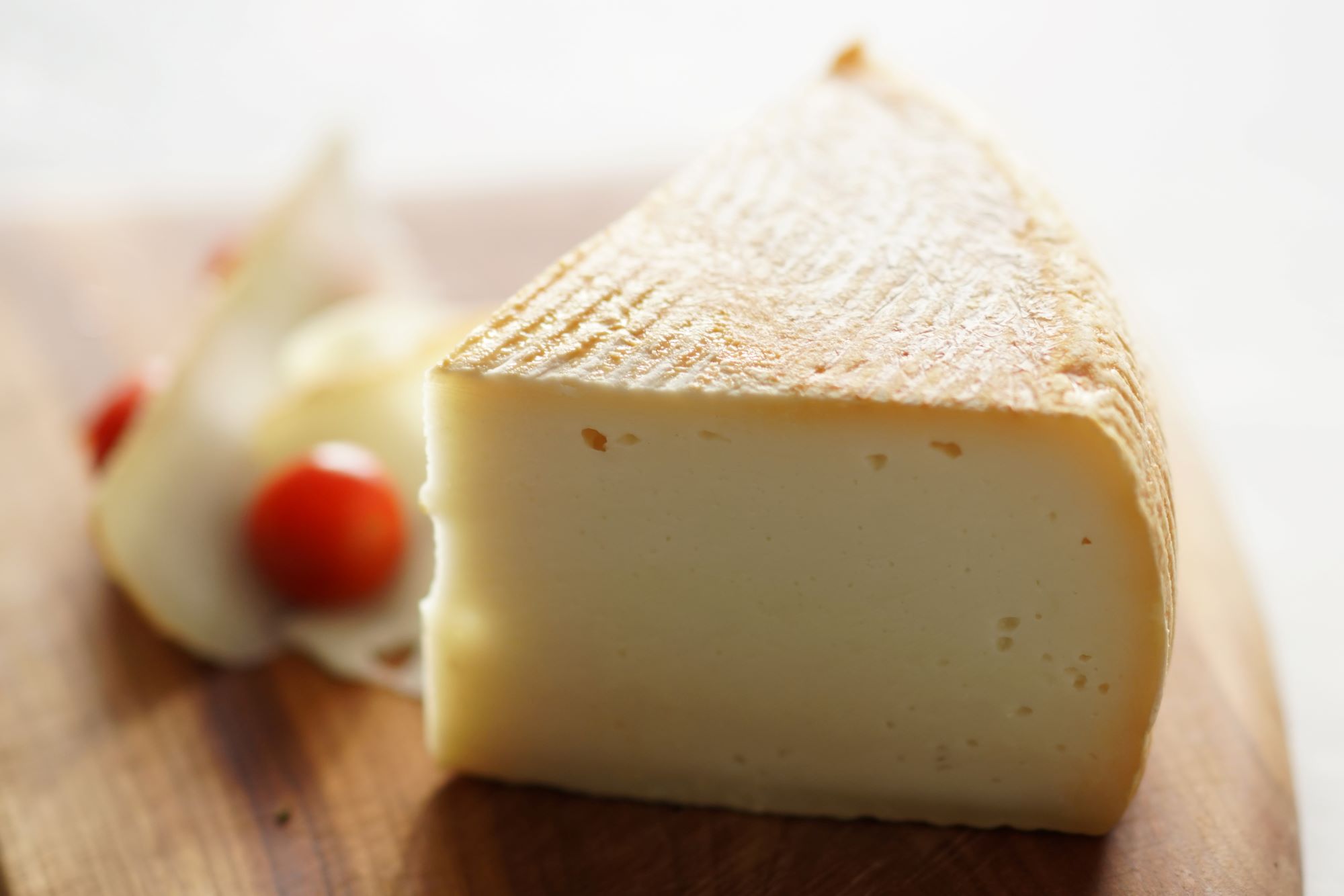 Ziegenkäse mit Rotkultur | milde Käsesorten | Käse | Sepps Käsealm KG